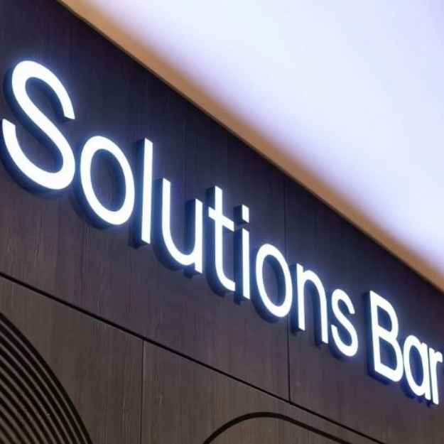 Dubai frontlit sign printing consists of outdoor and indoor signboards.